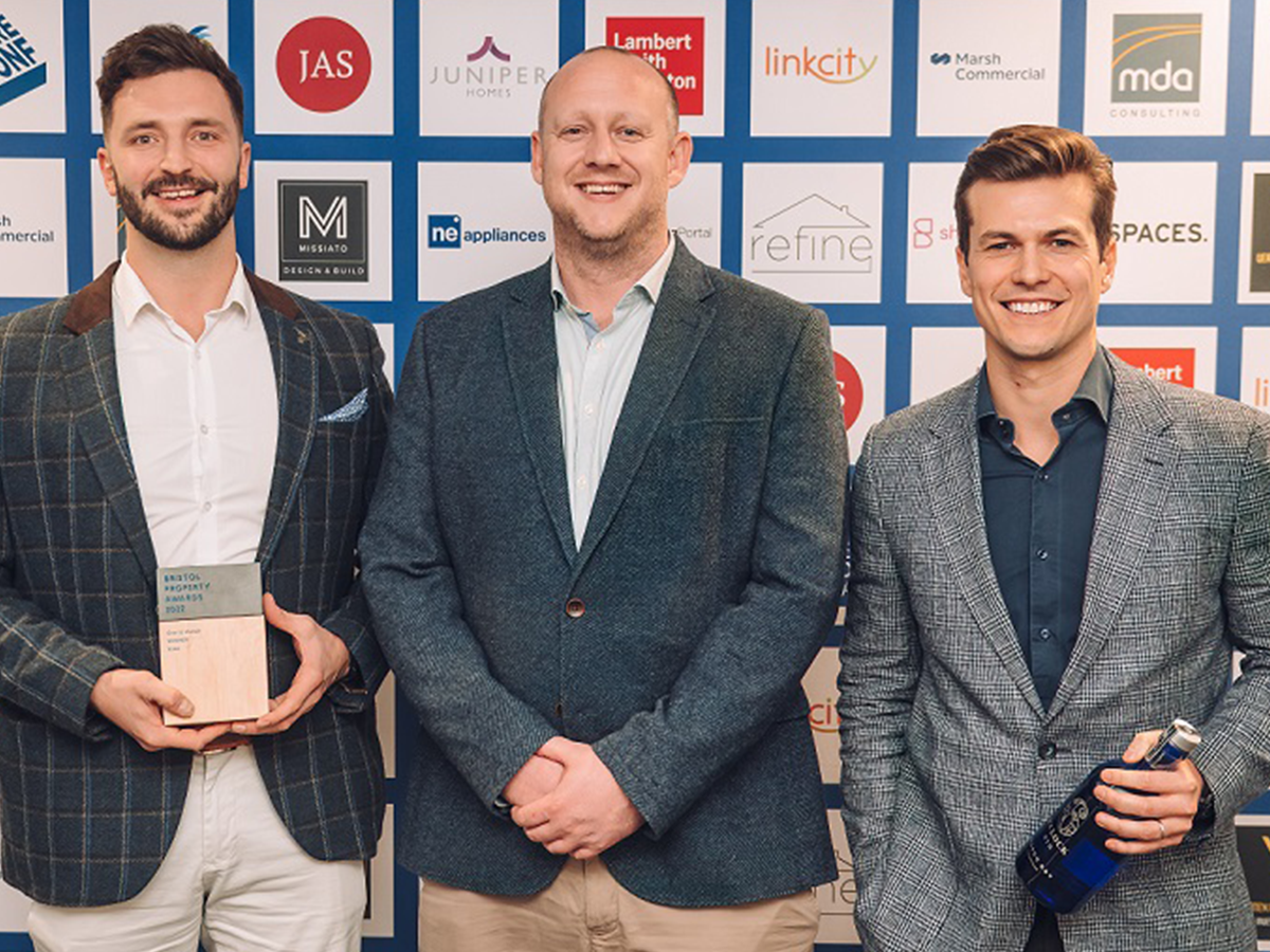 Seasons Greetings to All and Farewell to 2022! - Alide Hire Services